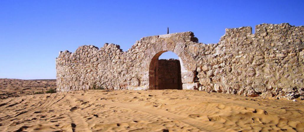 Circuit Ksar Ghilane (6jours/5 nuits) | Circuits dromadaires - Vue De ...